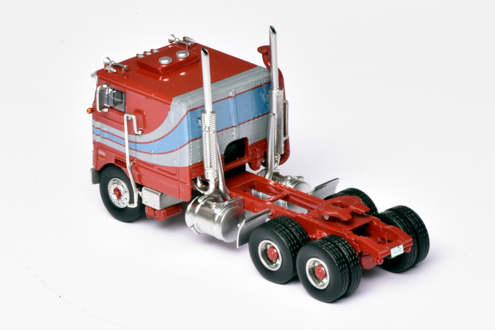 1:64 Peterbilt - NAMAC en Auto in Miniatuur - NAMAC en AIM