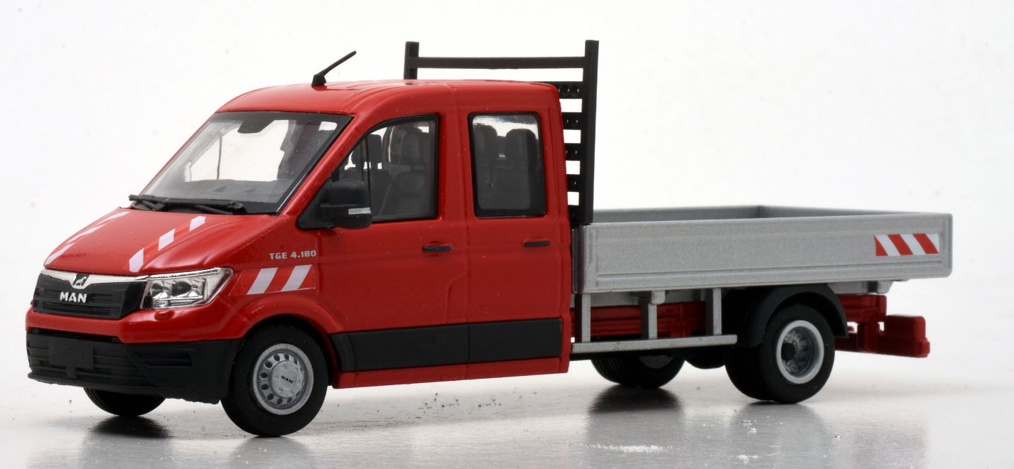 Twee miniaturen van Conrad - NAMAC en Auto in Miniatuur - NAMAC en AIM