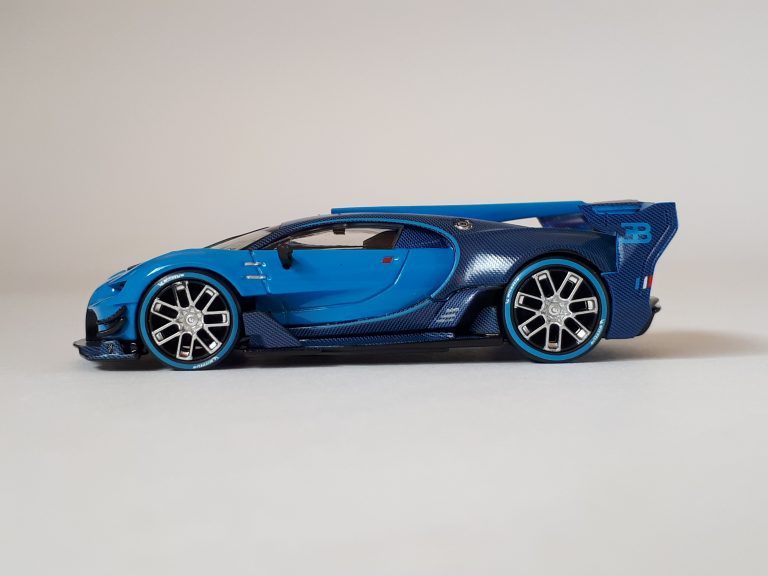 Betaalbare Bugatti van Mini GT - NAMAC en Auto in Miniatuur - NAMAC en AIM