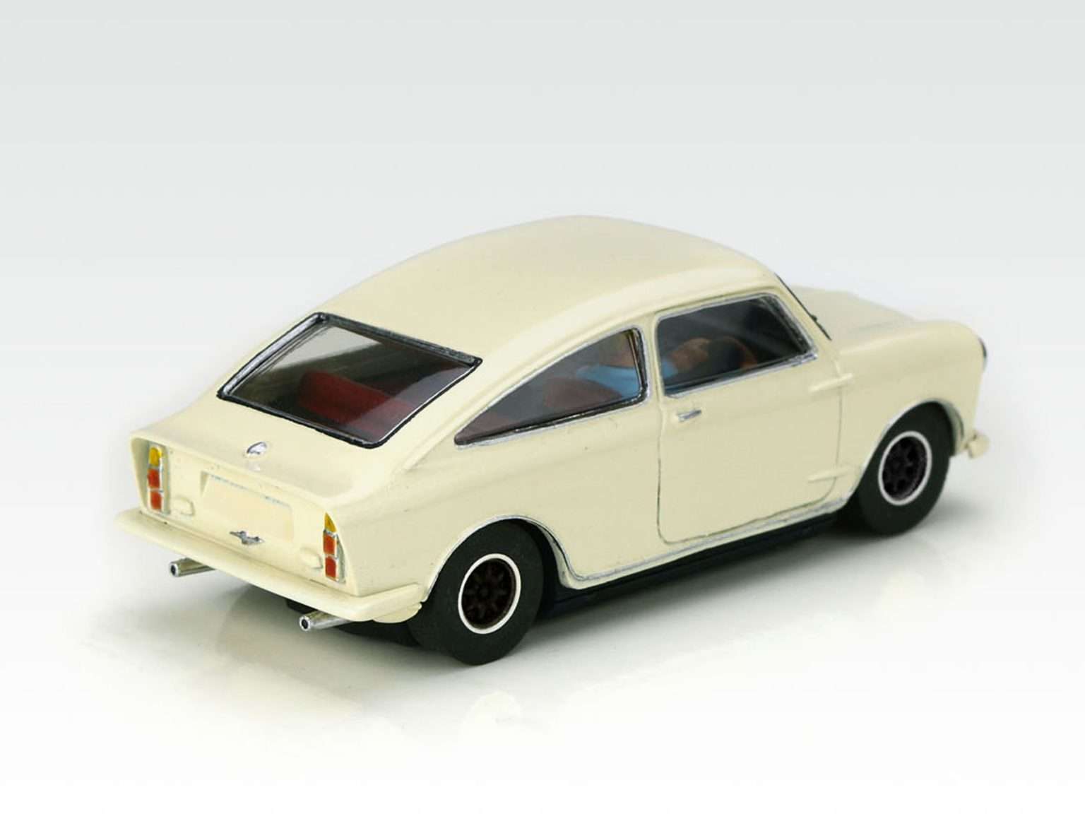 Mini Aston Martin? - NAMAC en Auto in Miniatuur - NAMAC en AIM