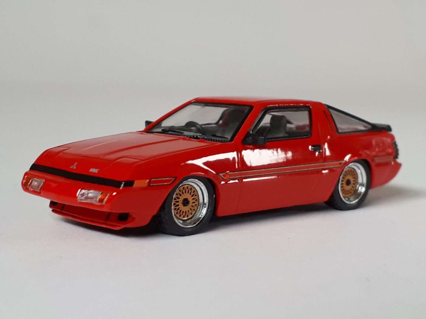 Mitsubishi Starion van Tarmac Works - NAMAC & Auto in miniatuur - 1:87