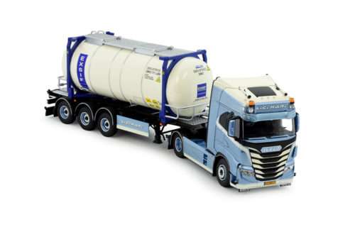 Strakke Iveco! - NAMAC en Auto in Miniatuur - NAMAC en AIM